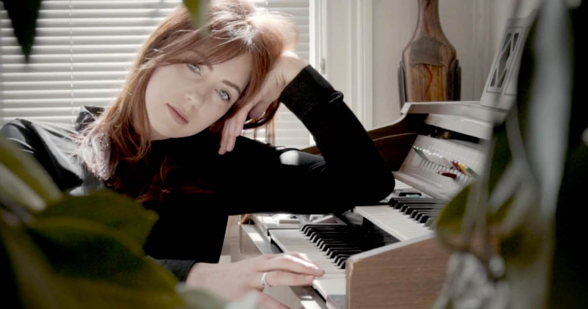 Q&A with Hanna Turi on Her Cinemagraph Music Video "Heavy Heart ...